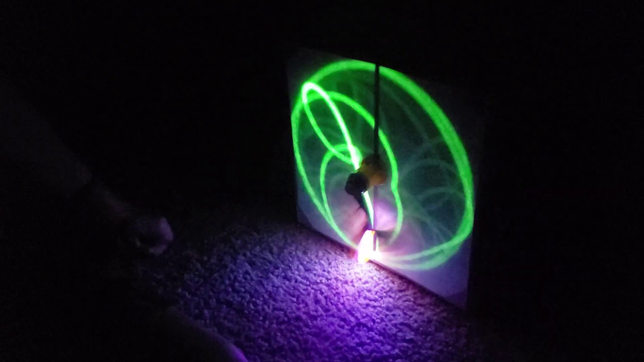 Glowing pendulum 2 - YouTube
