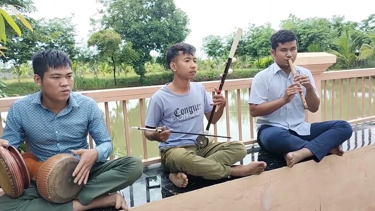 បទ ផាត់ពពក (ដៃទ្រ គា ណាង)( ខ្លុយ បងតាក់)(ដៃស្គរ បងលាភ) /ភ្លេងខ្មែរ ...