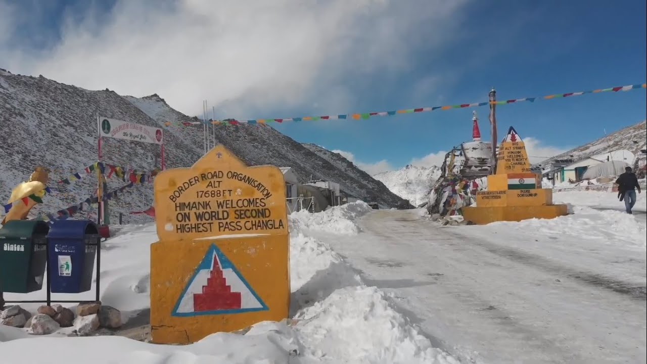 Drone shots at Changla pass 17688ft Clearance of snow by BRO (Himank ...