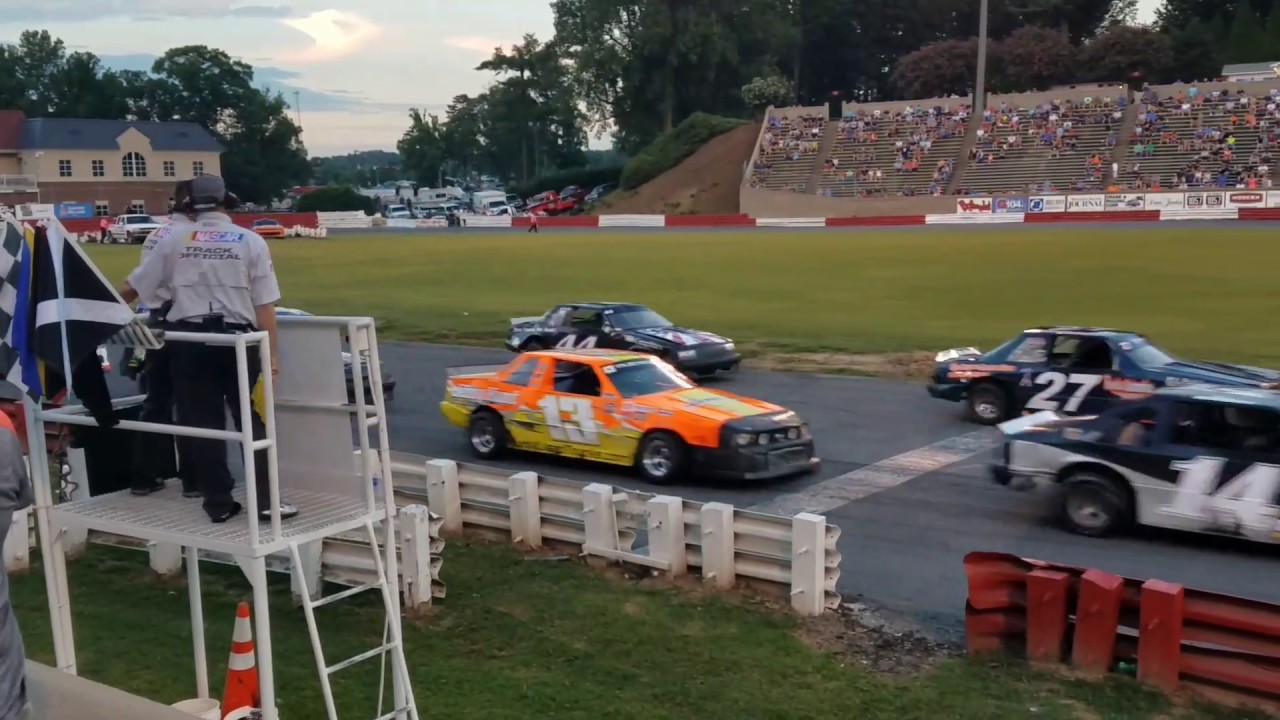 BGS - 8/12/2017 - Stadium Stocks - Race A - YouTube