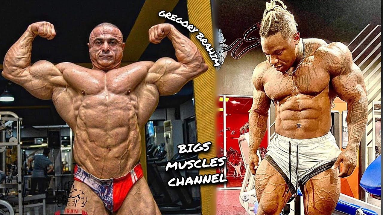FLEXING BODYBUILDERS - YouTube