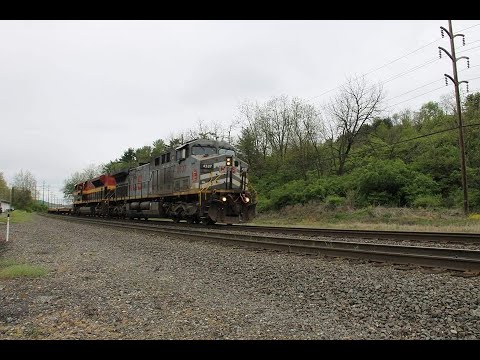 KCS 4537 leads NS 056 - YouTube