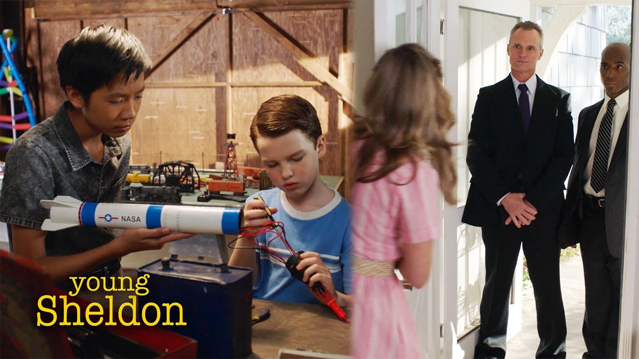 Sheldon Gets a Visit From the FBI | Young Sheldon - YouTube