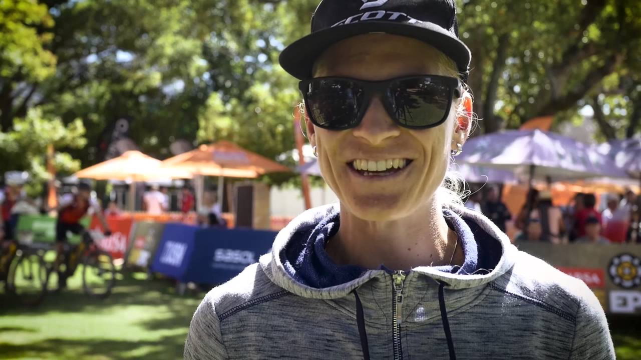 South Industries - Robyn de Groot at the Epic - YouTube