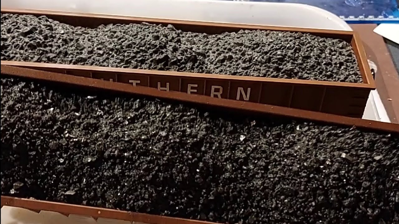 O Scale Coal Load: Make the plastic look way better - YouTube