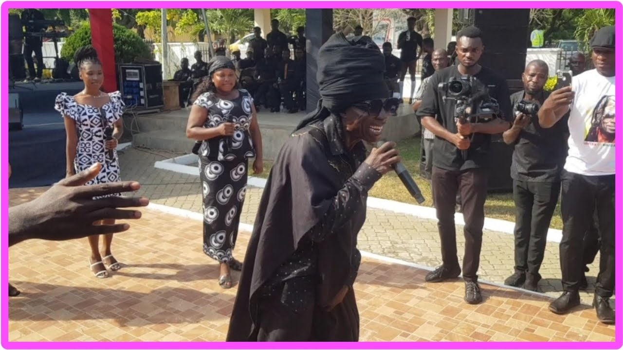 Aww- KOJO ANTWI PERFORMS AT HIS FATHER'S 40 DAYS CELEBRATION AND ...