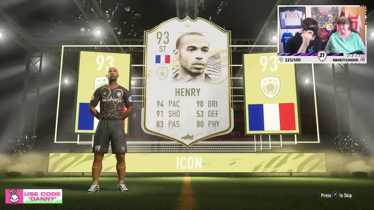 Throwback to when Danny Aarons' Mum packed 93 Henry - YouTube
