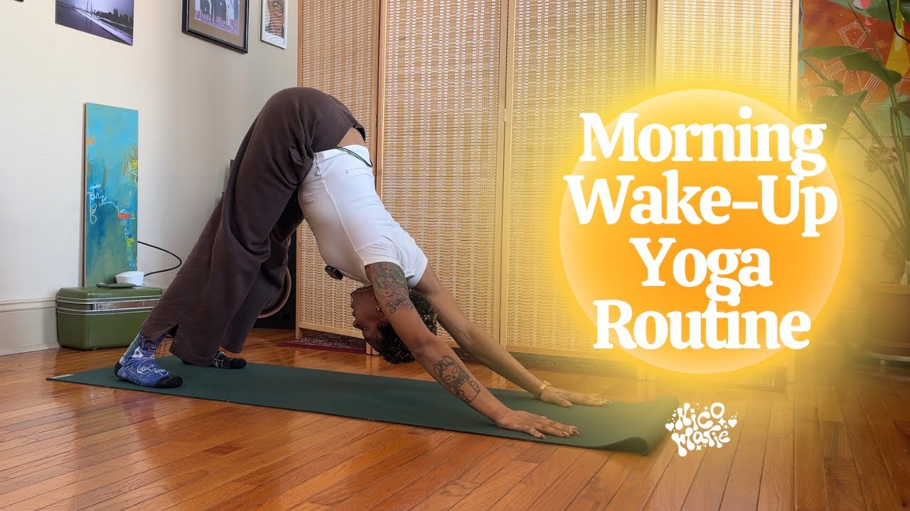 Morning Wake-Up Yoga Routine | 10 Minutes - YouTube