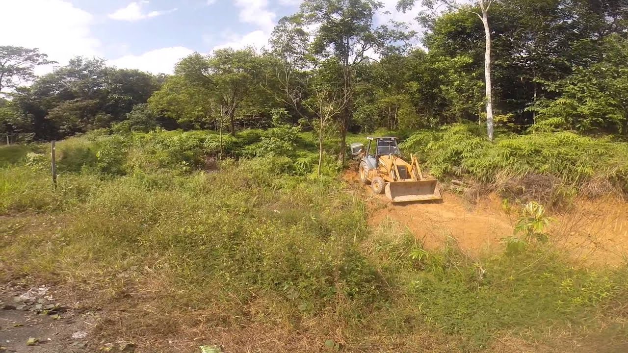 Malaysia's tourist traps - YouTube