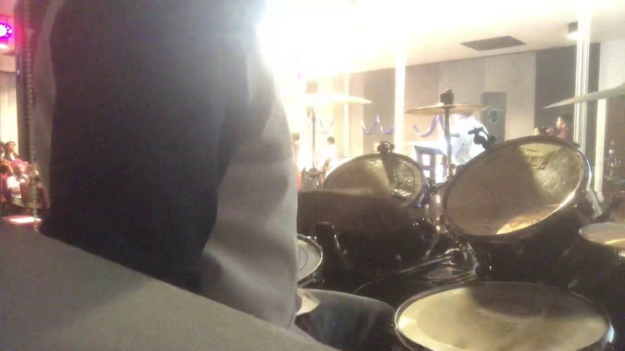 Kalvari anbe (left handed drumming) - YouTube