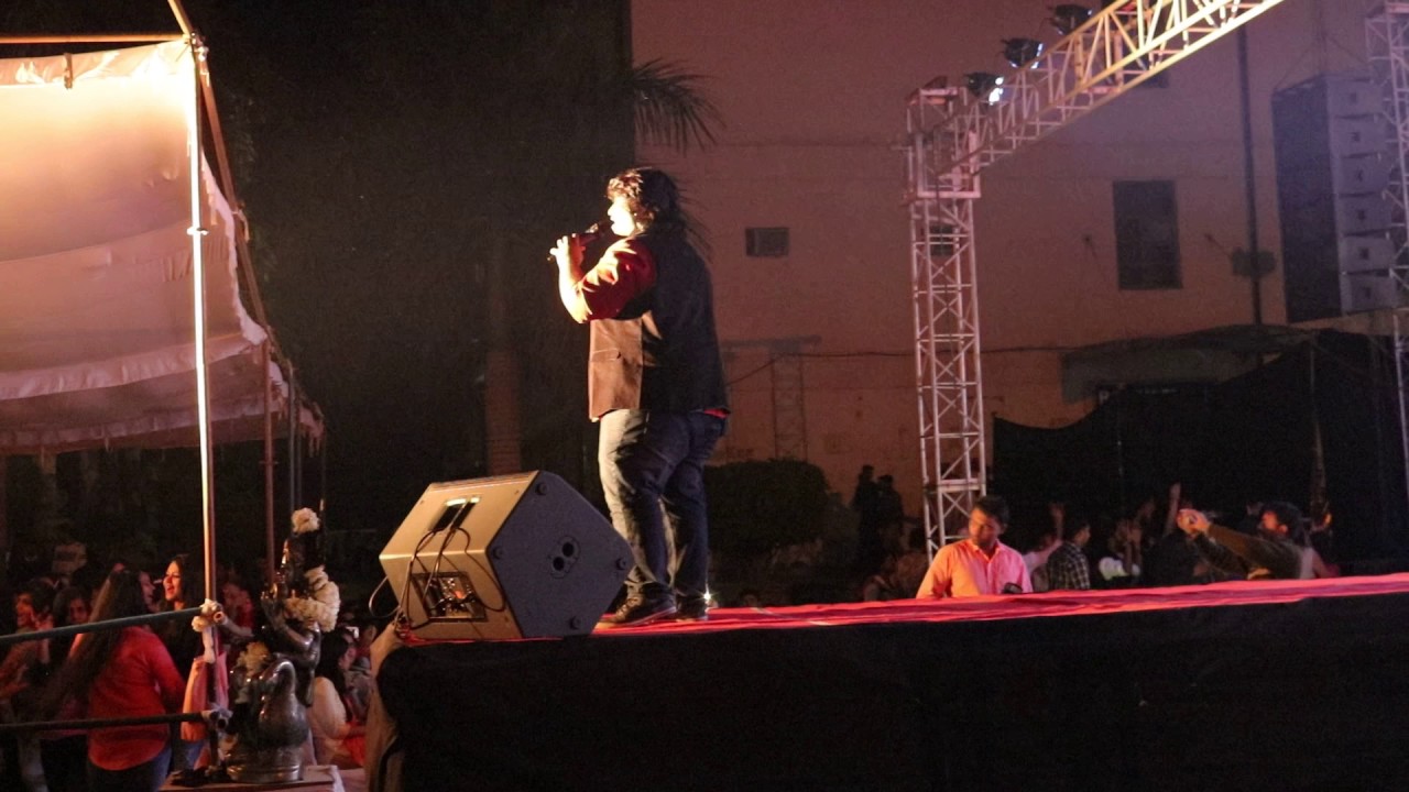Bollywood Singer Divya Kumar at MIET's "Kolaahal" - YouTube