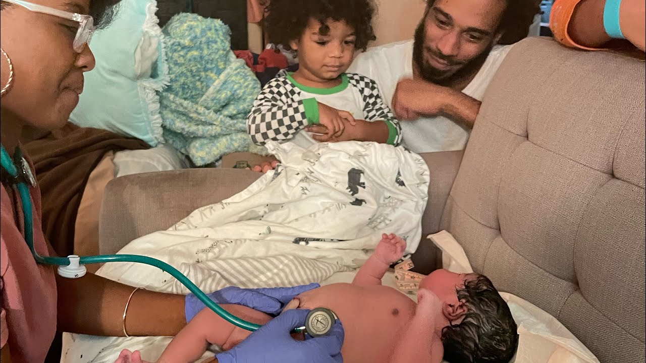 2nd water birth with baby born en caul - YouTube