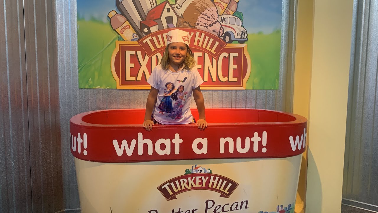 Isabella show: Turkey Hill 🐄 Experience - YouTube