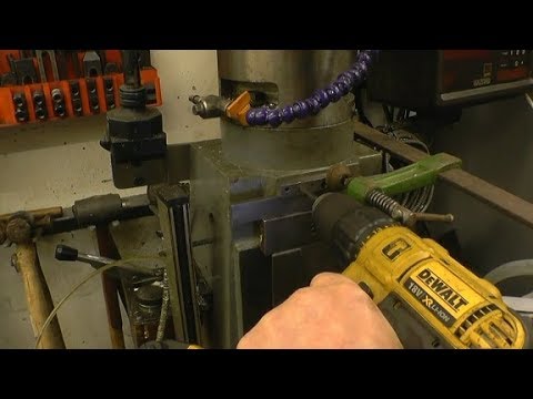 SNNC 218 P1 Milling Machine Slideway Protector - YouTube