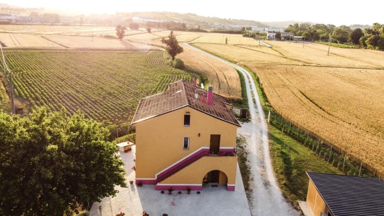 Il cuore del Conero, Camerano, Italy - YouTube