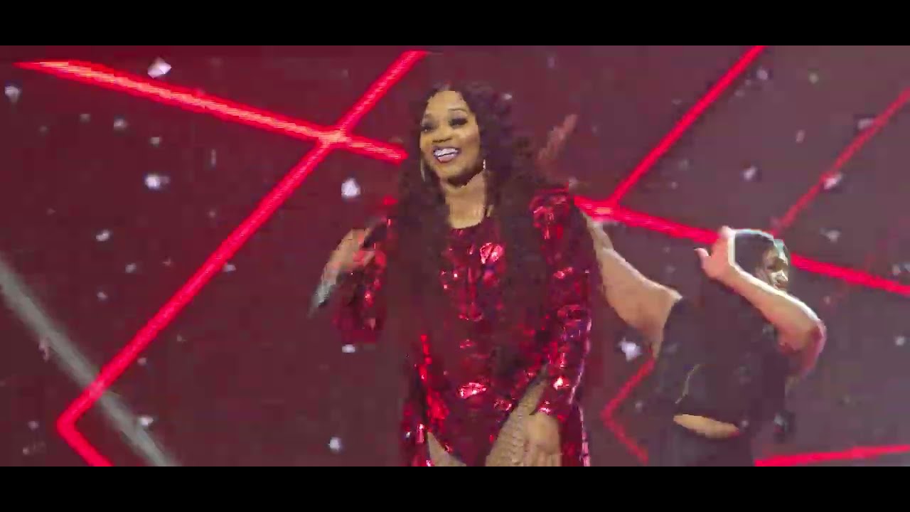 SWV Stops The Show With Right Here In Atlanta (Official Video) - YouTube