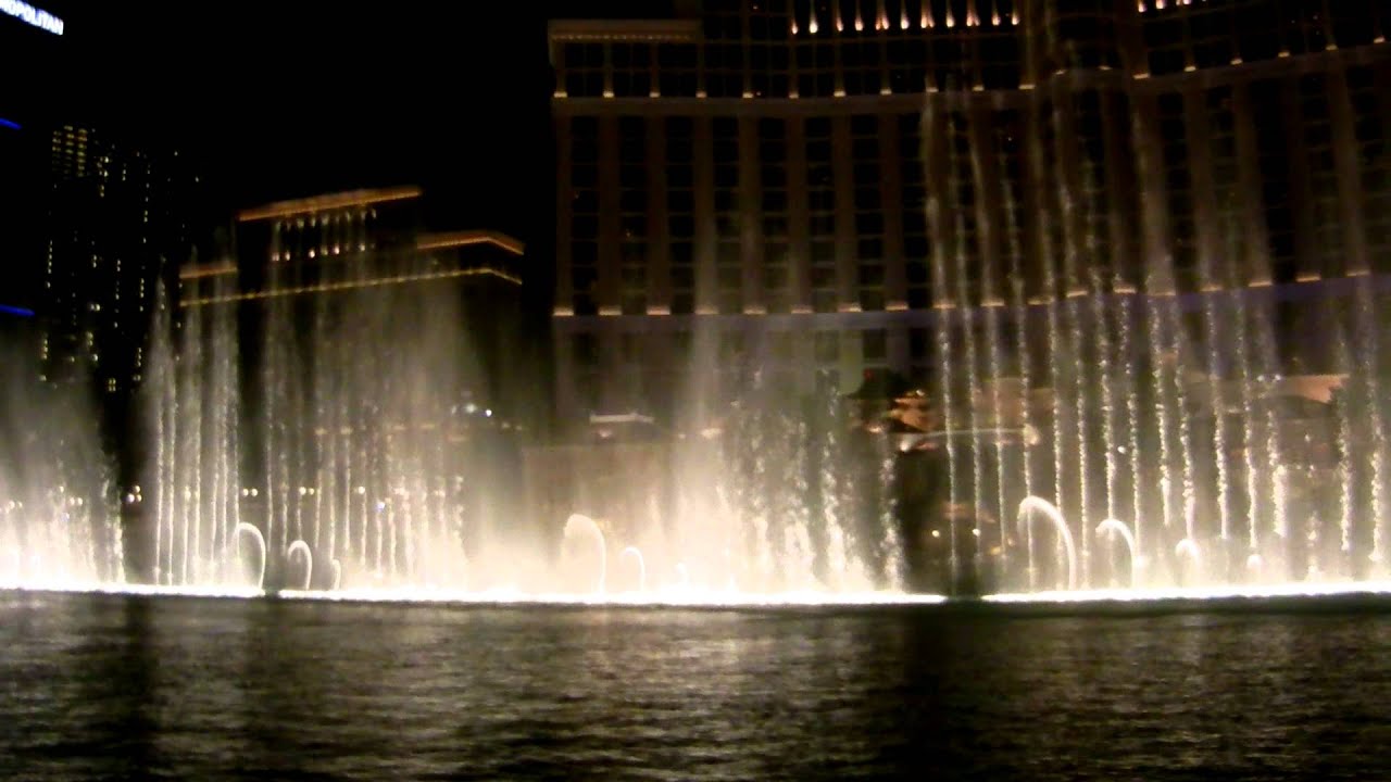 Fountains of Bellagio - Water Show - YouTube
