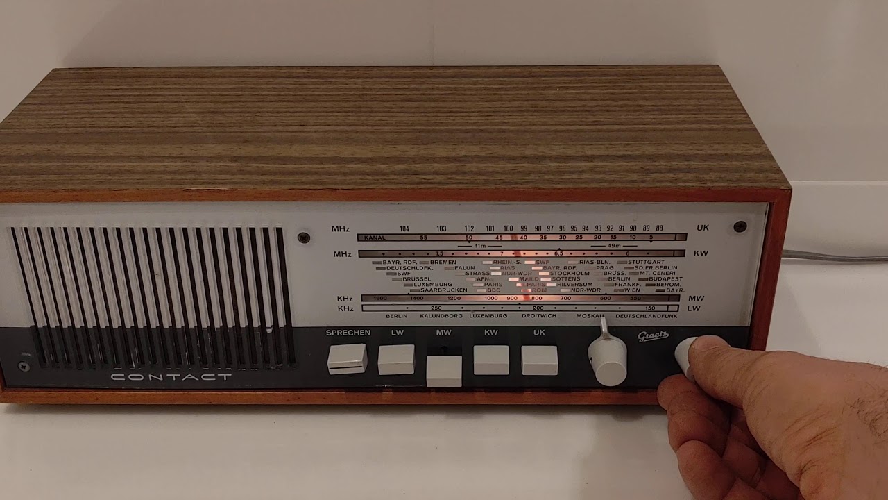 graetz contact radio - YouTube