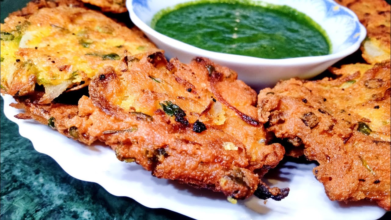 Pyazi Recipe | Pyaz ke Pakore at Home - Pyazi Crispy Onion Pakore ...