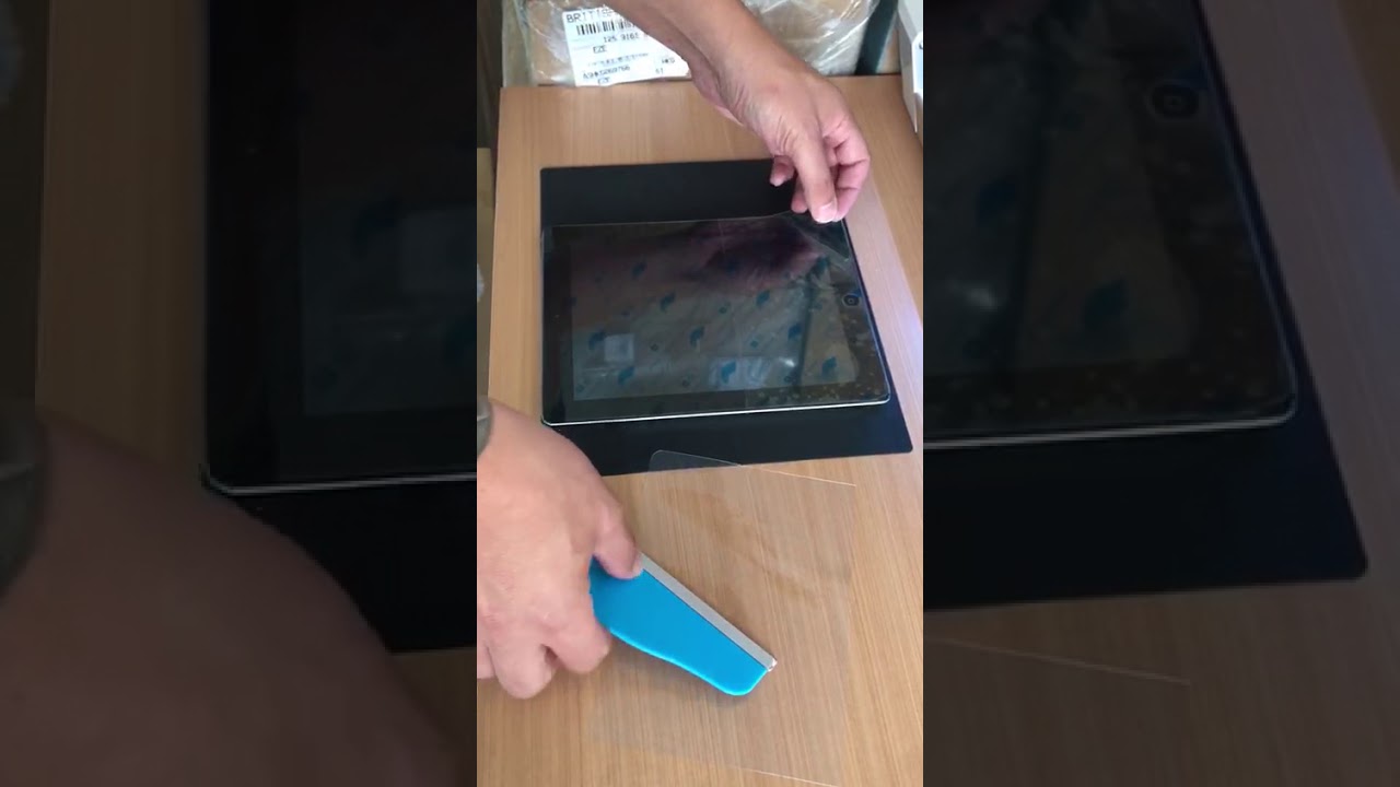 Como Colocar filmina film hydrogel en Tablets - YouTube