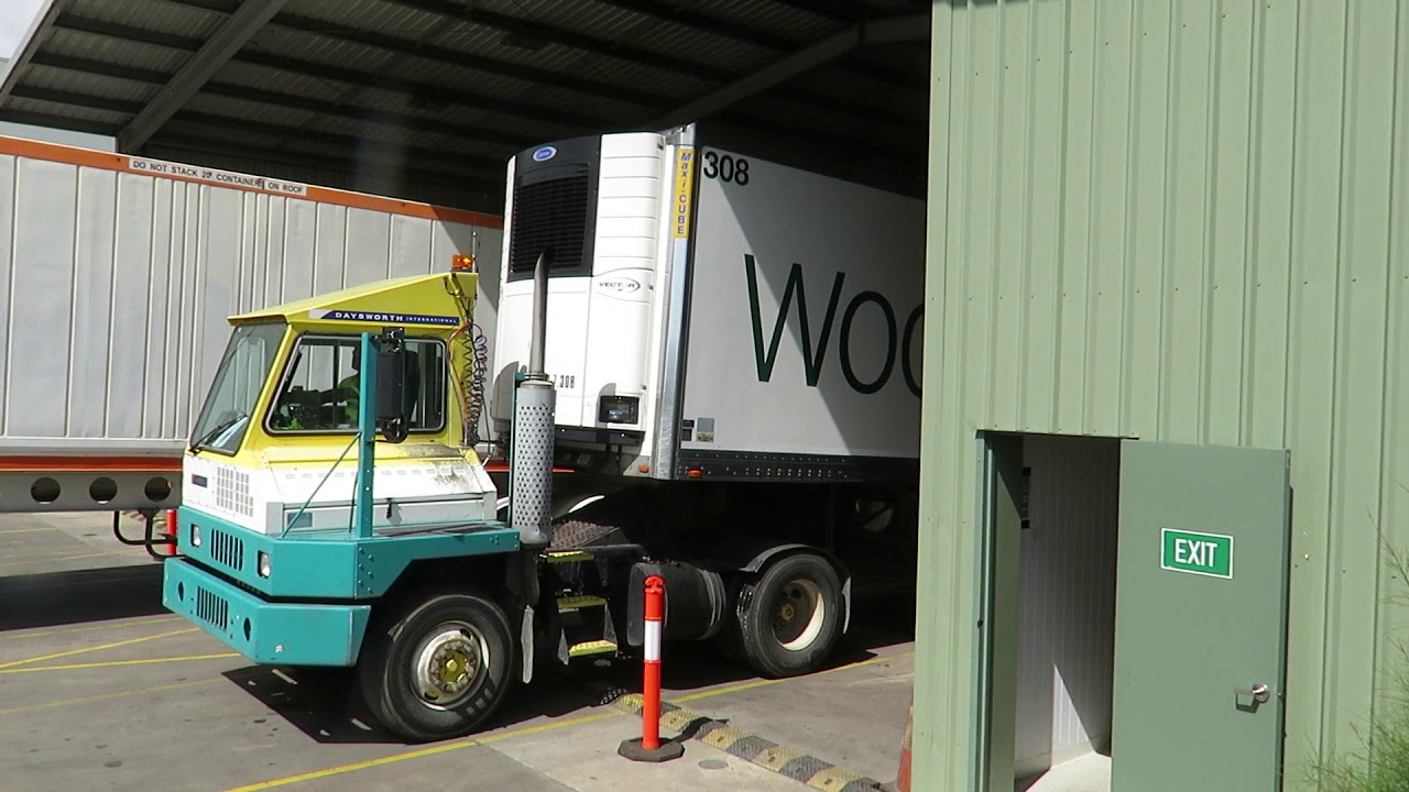 Daysworth Yard Truck at Woolworths Distribution Centre - YouTube