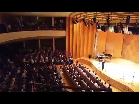 Rrjedh ne kenge e ligjerime - Feim Ibrahimi - YouTube