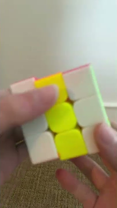 How To Do The Criss Cross Pattern On A 3 3 Rubiks Cube Youtube