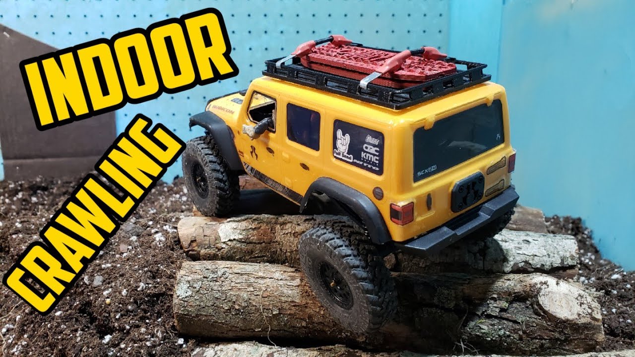 Scx24 Rubicon on indoor crawler course - YouTube