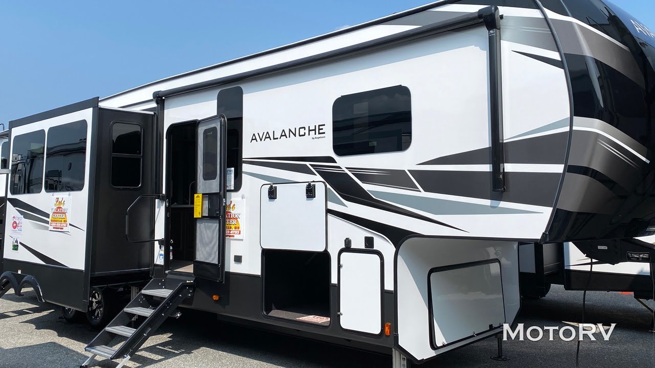 Fifth Wheel Camper 2021 Avalanche 378BH by Keystone RV - YouTube
