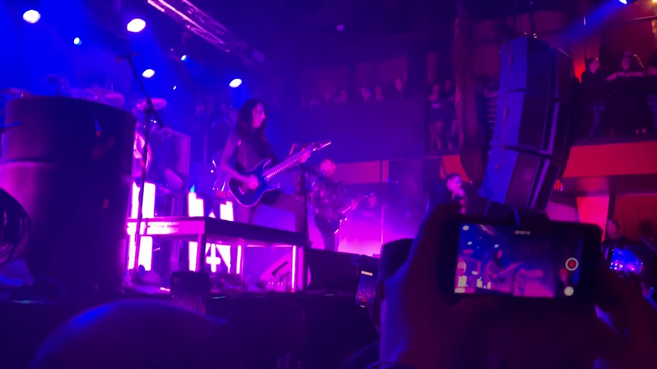 Motionless In White - Voices (LIVE) - YouTube