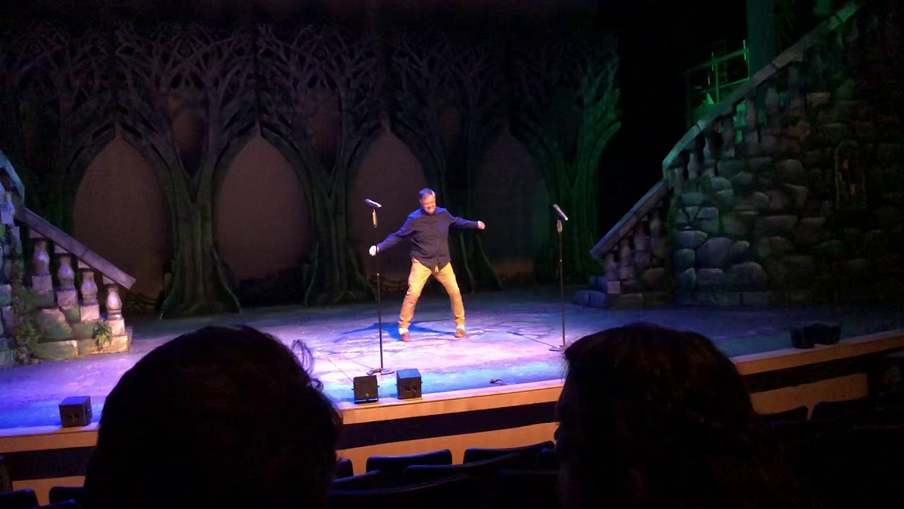 Narv Gets his groove on - YouTube