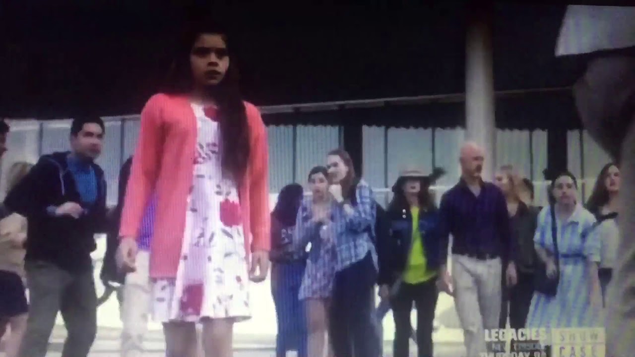 Male into girl shapeshifter 1 - YouTube