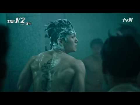 К2 (Телохранитель) - сцена в душе