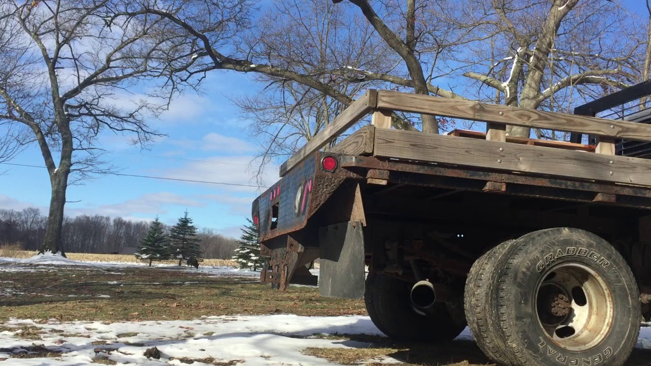 2002 GMC 3500 dually flatbed Duramax 6.6 cold start - YouTube