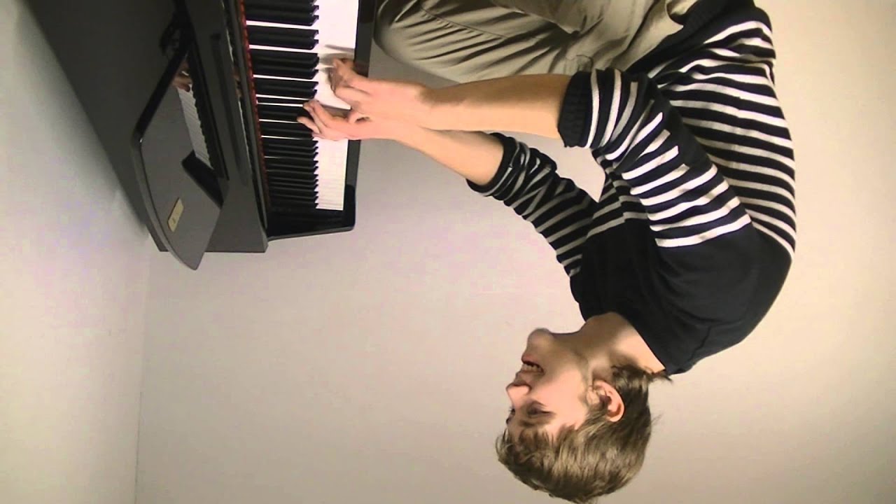 Joan Trashar och Lirar en Låt - YouTube