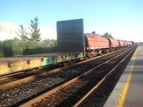 CP 5909, SOO 6022 & CP 5750 lead this EB mixed freight thru Lisgar GO - YouTube