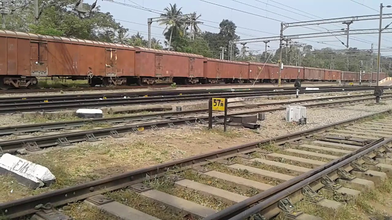 ED WAP-4 with BCNA Rake - YouTube