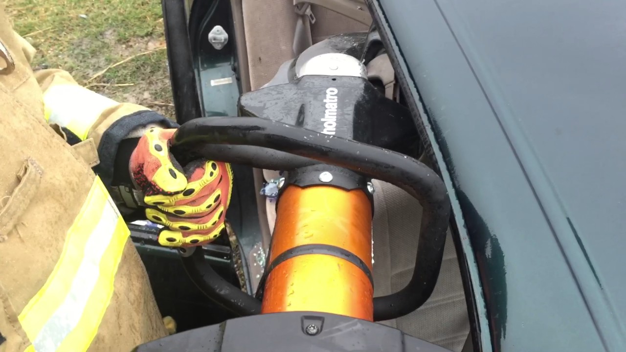 Holmatro EVO Cutter 2 - YouTube