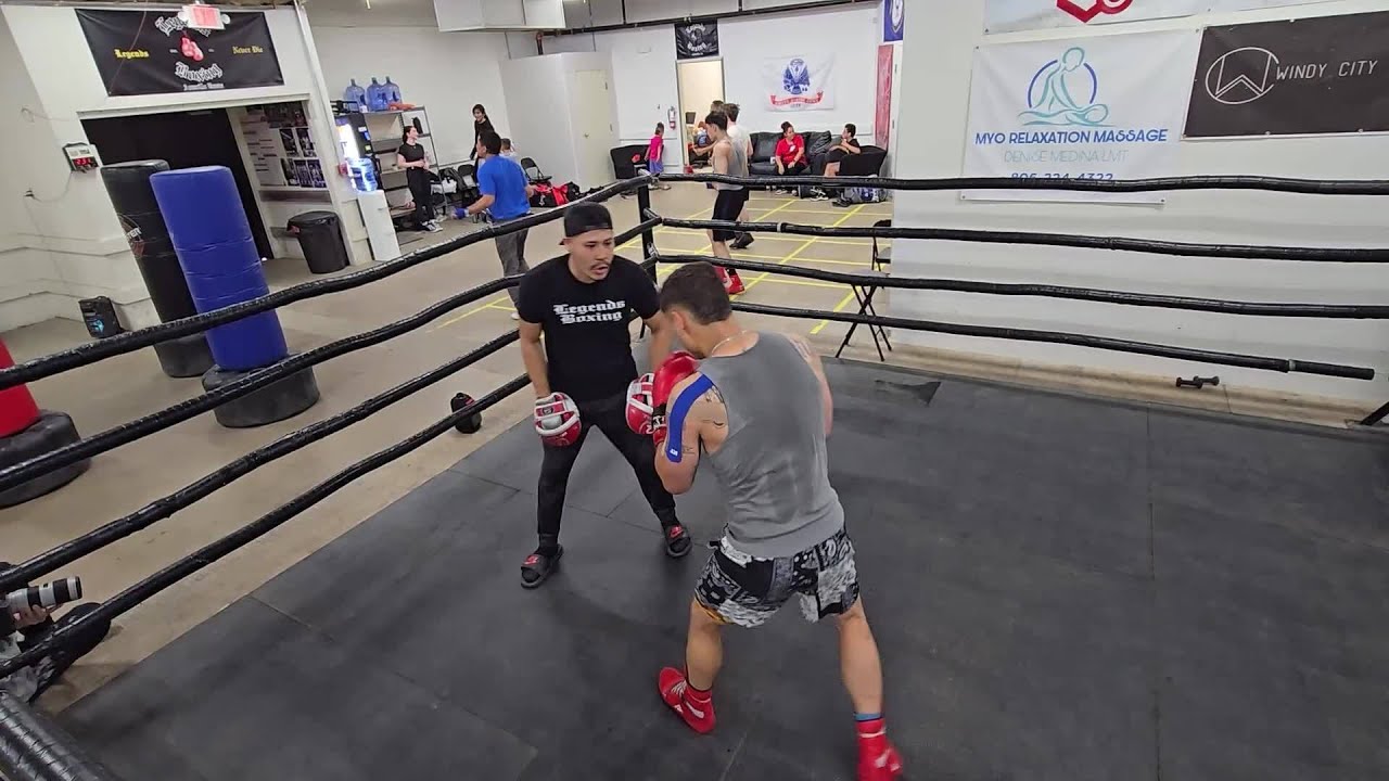 Pro boxer preparing to challenge for Welterweight title - YouTube