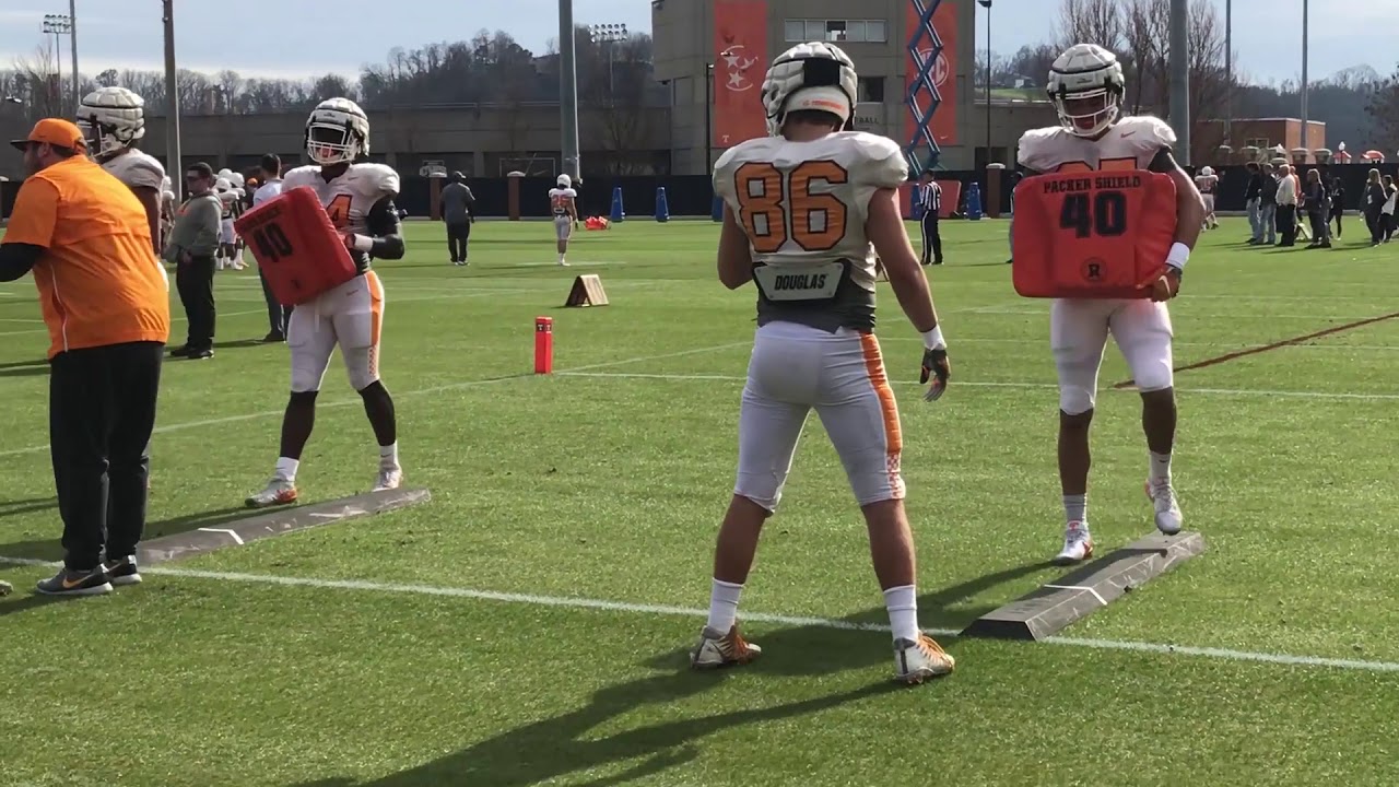 2019 Tennessee Football Spring Practice 3 - YouTube