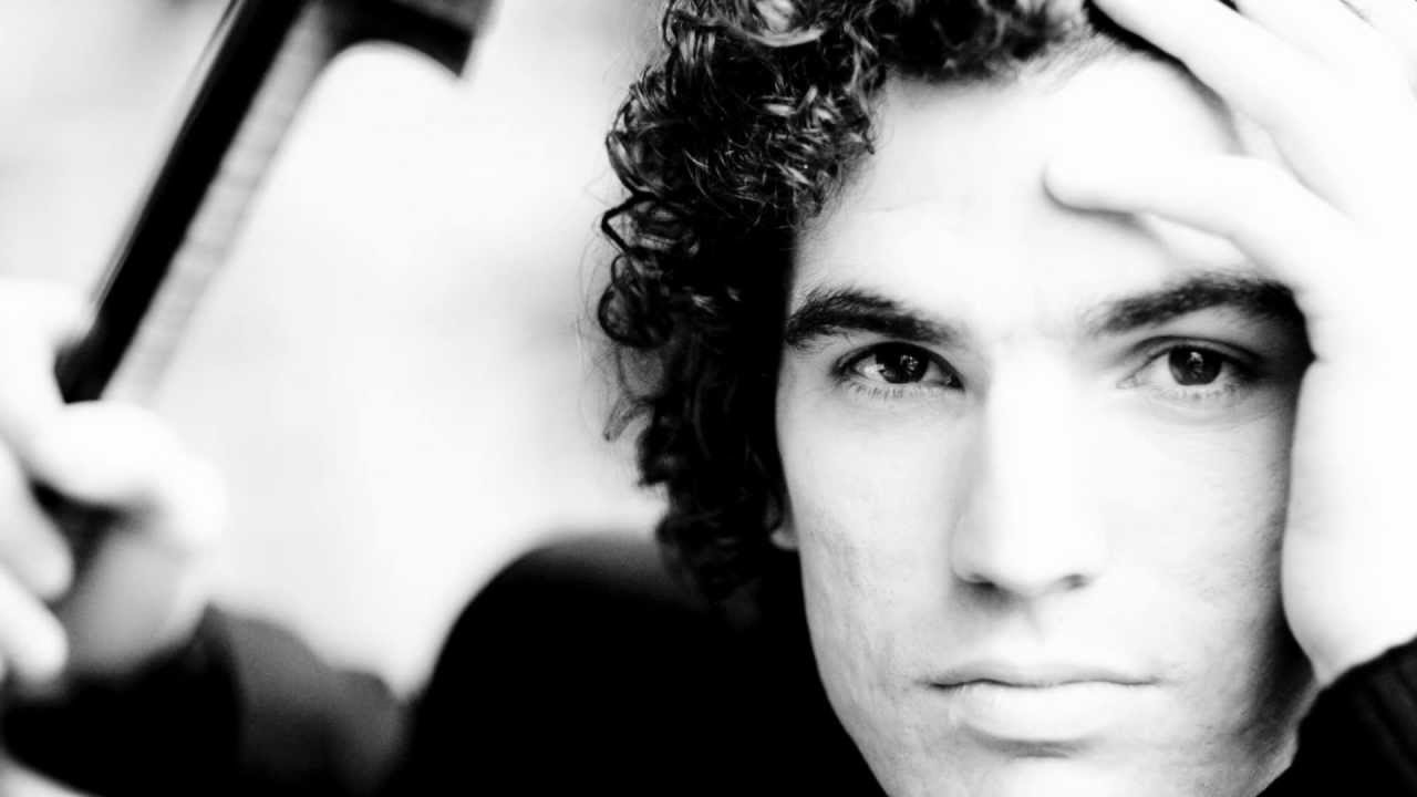 Lipkind plays Bach - Suites #1, Allemande - YouTube