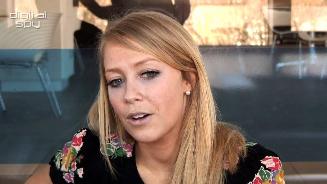 Dancing On Ice finalist Laura Hamilton - YouTube