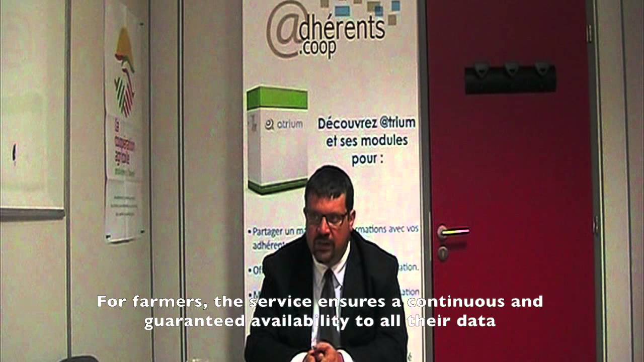 Interview Sébastien Gaborit - Adhérents.coop = projet e-document - YouTube