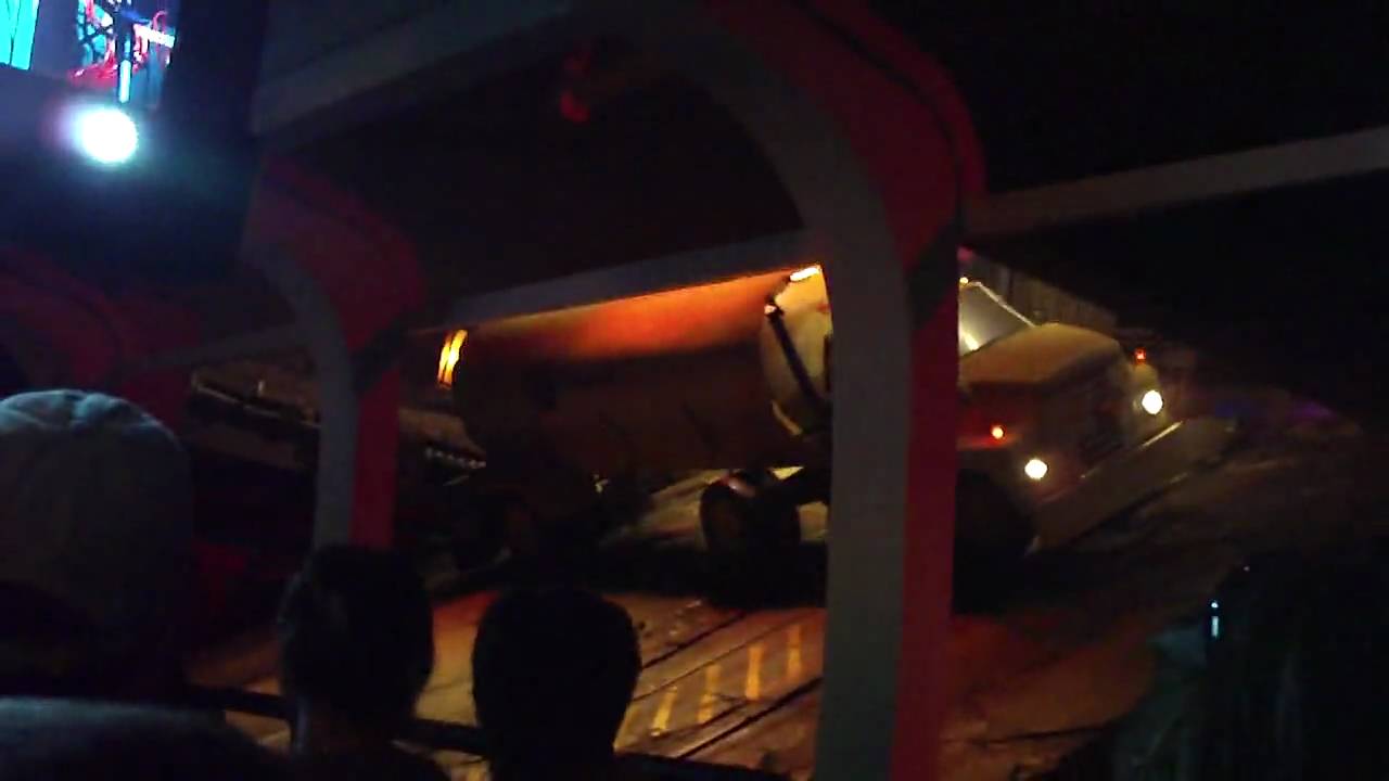 Disaster Ride at Universal studios Orlando *ONRIDE FILM* - YouTube