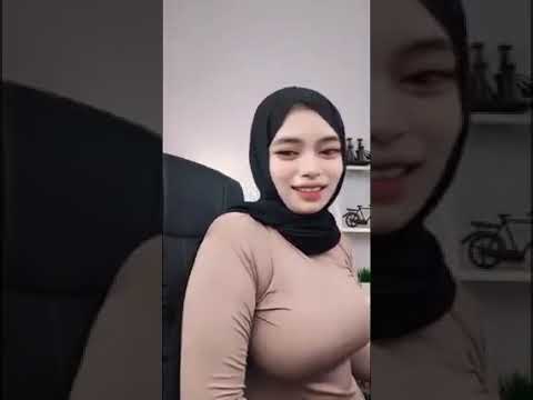 Jangan Gagal fokus ya#live#jilbab #cewehot#hotnews