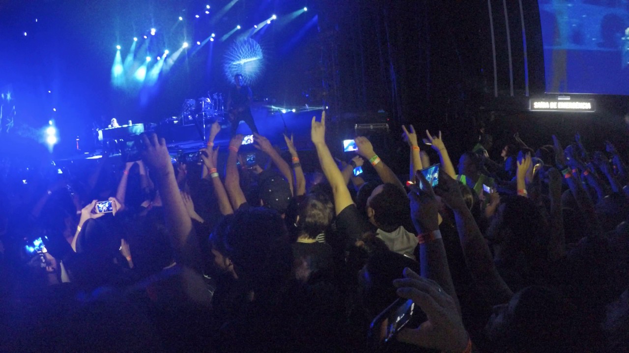 Evanescence - Live SP 2017 GoPro5 4k dolby 3332 - YouTube