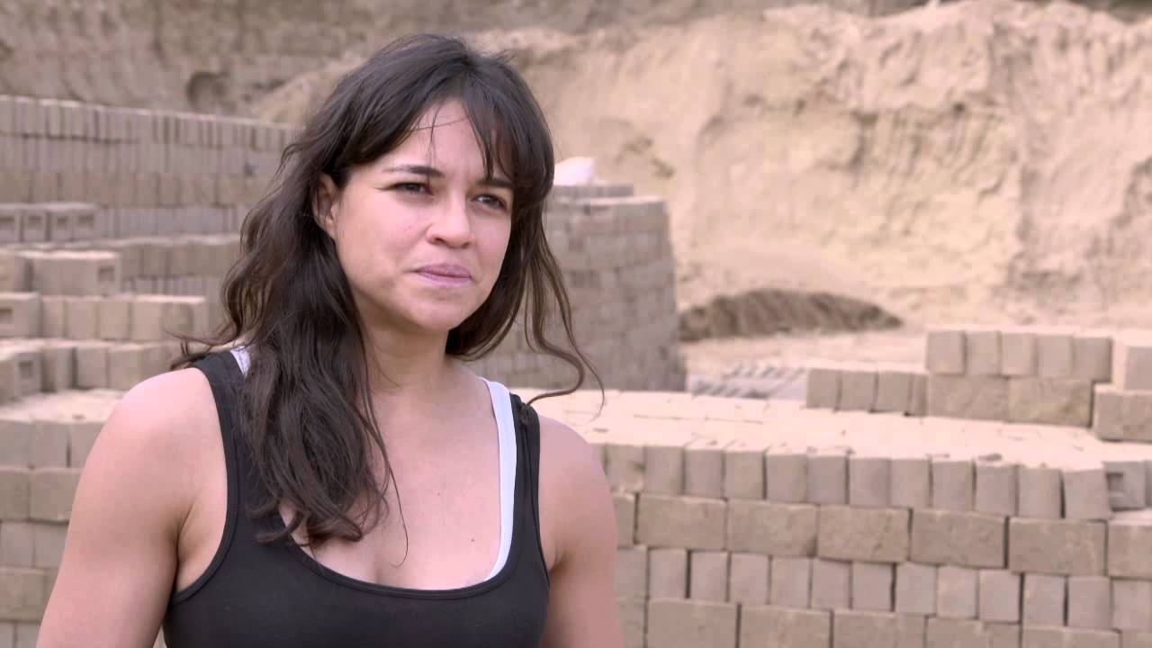 Michelle Rodriguez Interview - Red Nose Day - YouTube