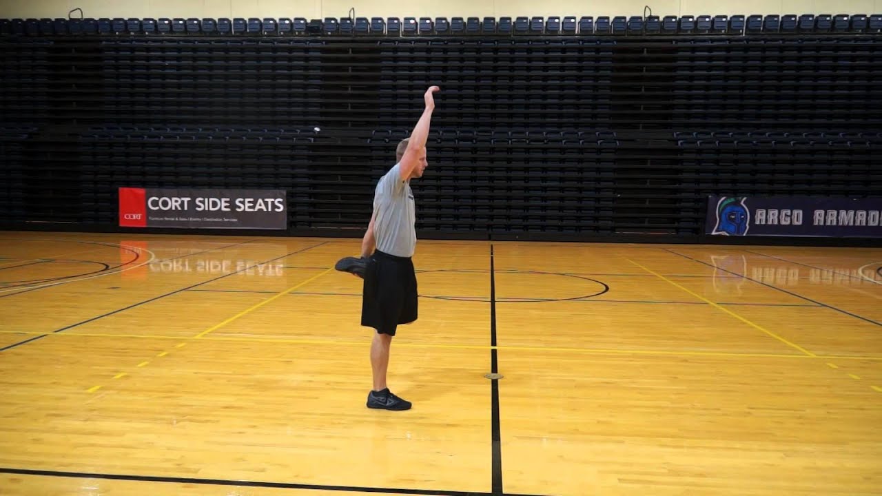 Quad Stretch with Reach - YouTube