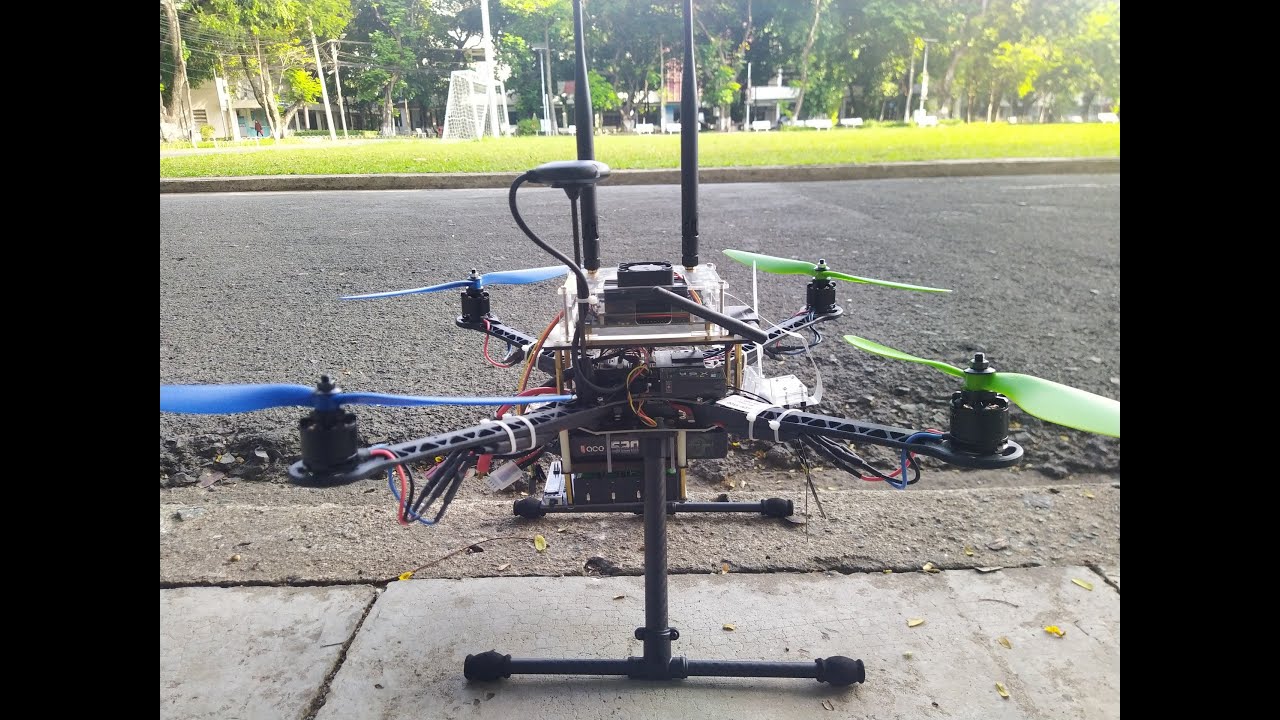 Quadcopter detect and tracking person using Pixhawk 4 and Jetson nano ...