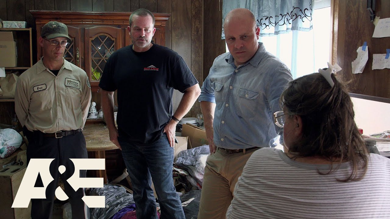 Hoarders: Bonus Scene: Judy's Extensive Mice Infestation | A&E - YouTube